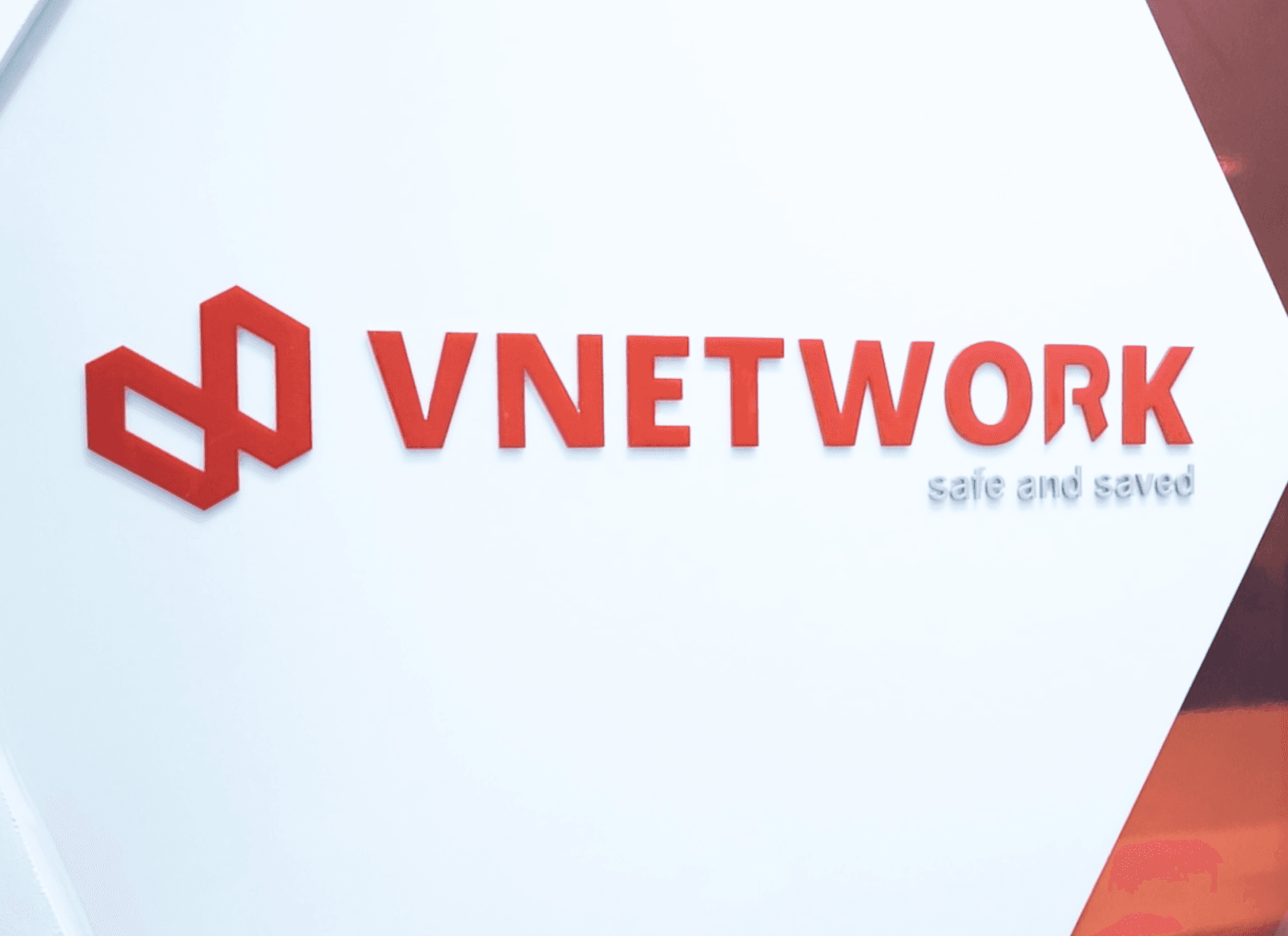 VNETWORK Trung Tâm Ứng Cứu An Ninh Mạng Toàn Diện